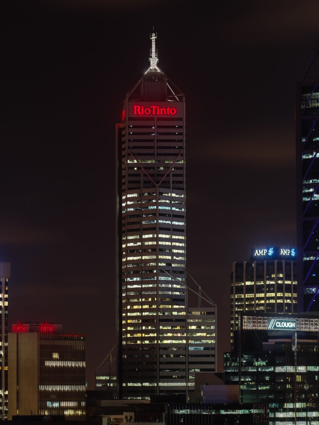 RIO TINTO - First Neon